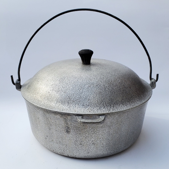 Club Hammered Aluminum | Kitchen | Vintage Club Hammered Aluminum Dutch ...